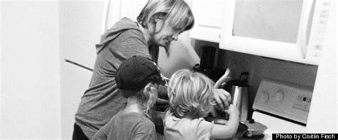 Moms Need Mom Friends 5 Qualities To Look For Friends Mom Mom