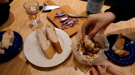 우리의 빠히 베아바bÉaba 이유식 용기와 아기 스푼 불로뉴 시장 제왕 절개 아기를 위한 마사지 까망베르 오븐 구이 스토케 트립트랩 하이 체어 파리 일상