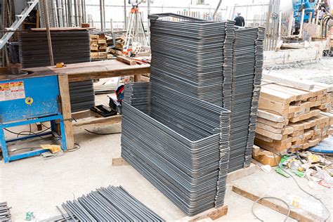 현장에서 철근 절곡 작업 중인 공사장 유토이미지 상세페이지 베이직샵 사진 20958913