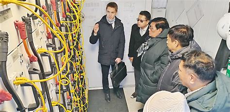 ပြည်ထောင်စုဝန်ကြီး ဦးသောင်းဟန် နှင့် ဒေါက်တာမျိူးသိန်းကျော် တို့ ဦးဆောင်သည့် မြန်မာကိုယ်စားလှယ