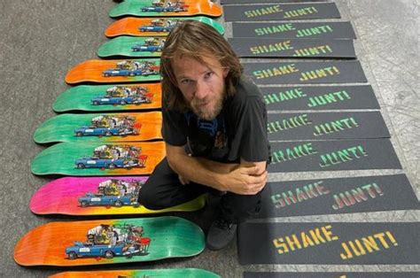 Bryan Hermans Special Edition Shake Junt Pro Model W Custom Hand
