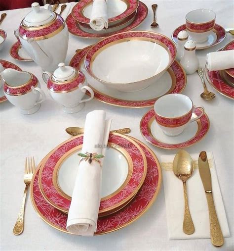 Златни прибори за хранене Съдове Сервизи Прибори София ОЧАКВАЙТЕ ОТНОВО Комплек