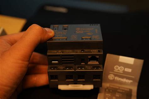 Arduino Opta とは？arduinoが開発したplc 技プログ