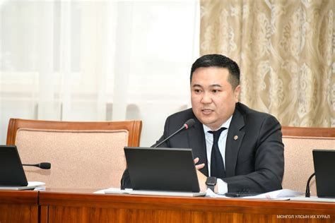 Улсын дээд шүүхийн шүүгчид нэр дэвшигчийг танилцууллаа