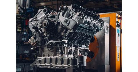 Mentrend Bentley спря производството на култовия W12 двигател
