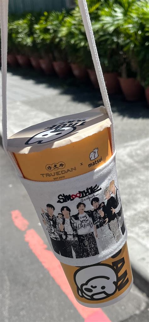 大數據能無償幫我把之前說讓我增加發放數量的西珍妮找回來嗎啊啊啊啊啊 之前那篇好不容易飄出去決定開了預購但人又都不見了😭 現在的數量在一個加印也