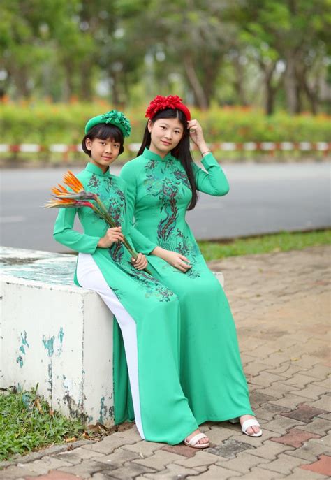 Con Gái Bình Minh 13 Tuổi Cao 1m73 Da Trắng Như Bông Bưởi Em Gái Làn