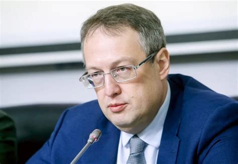 ამ გარ­დაც­ვლილ ბავ­შვს თვა­ლებ­ში ჩა­ხე­დოს მთელ­მა მსოფ­ლი­ომ მთელ­მა რუ­სეთ­მა კვირის