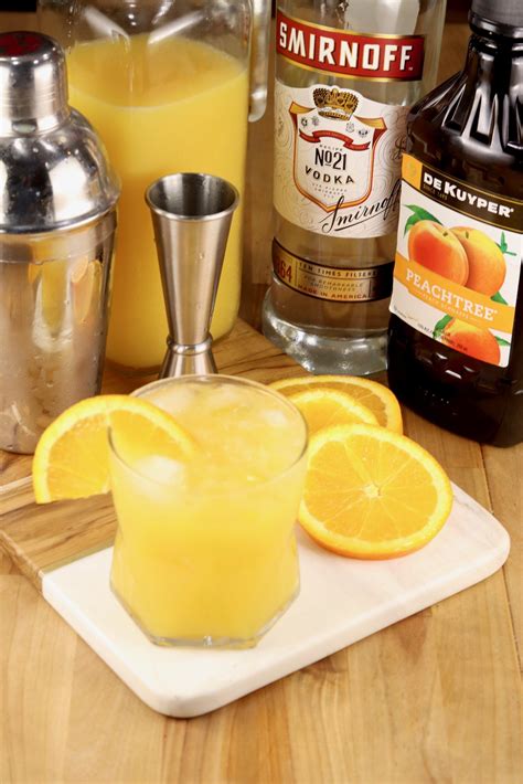 Screwdriver Drink Easy Vodka Cocktail Miss In The Kitchen Recipe