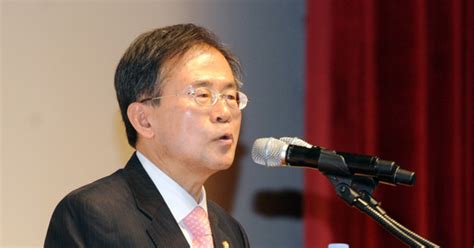 운전 중 휴대전화 사용 교통사고로 매년 426명 사상