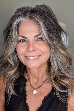 65 Ravishing Silver And White Highlight Ideas That Redefine Aging
