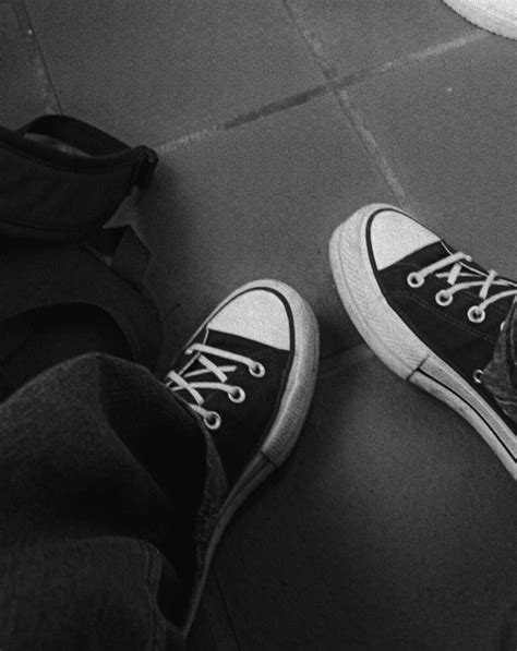 Tip Tap 👣 In 2024 Schwarze Schuhe Schwarz Weiß Schwarz