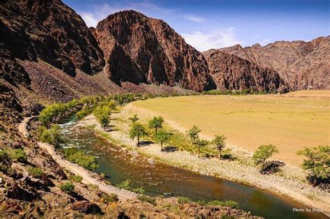 Энхтөрийн Галбадрал Үенчийн хавцал 2007 он Facebook