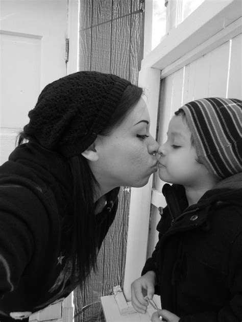 Mom And Son Kiss Picture Ideas Mother And Son Photography Mother Son