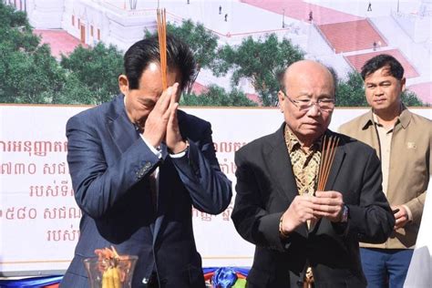 ព្រះពុទ្ធប្បដិមាកម្ពស់១០៨ម៉ែត្រលើភ្នំបូកគោ Home