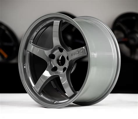 Rays Engineering Gram Lights 57cr 18×9 5″ 22 5×114 3 Wheel Set Glossy