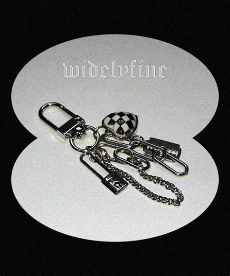 와이들리파인 Made 면도날 체커 하트 자물쇠 키링