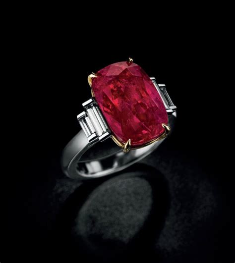 Mogok Ruby Heated Azami Luxury