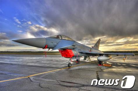 한·미·영 공군 오늘 첫 연합훈련 공개英 타이푼 전투기 참가