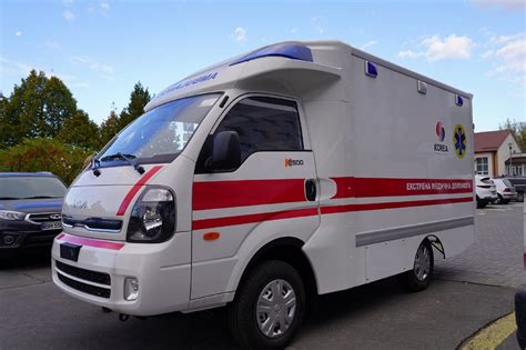 Україна отримала 20 автомобілів швидкої допомоги від уряду Кореї Це перша партія новітніх