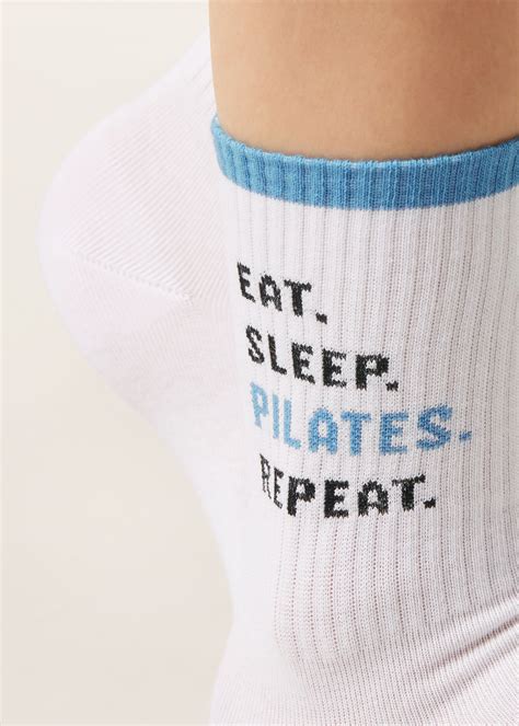 Socken Mit Wellness Schriftzügen Kurze Socken Calzedonia