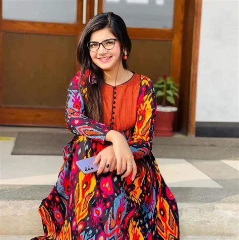 Karachi Beautifull Night Girl Home