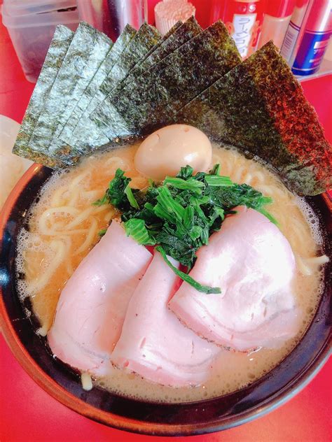 室田真宏／masahiro Murota On Twitter どんとこい家 満腹セット1000円 卓上にきくらげが置いていて無料