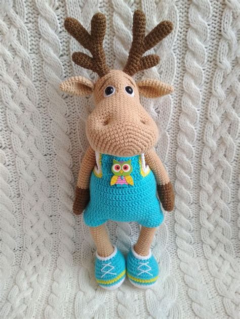 Pdf Олень Рудольф Бесплатный мастер класс схема и описание для вязания игрушки амигуруми
