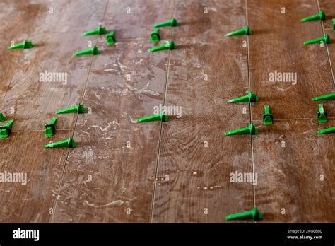 Plastic Tile Leveling System Clips And Wedges Leveling Install Tools Tile Leveling System Spacer