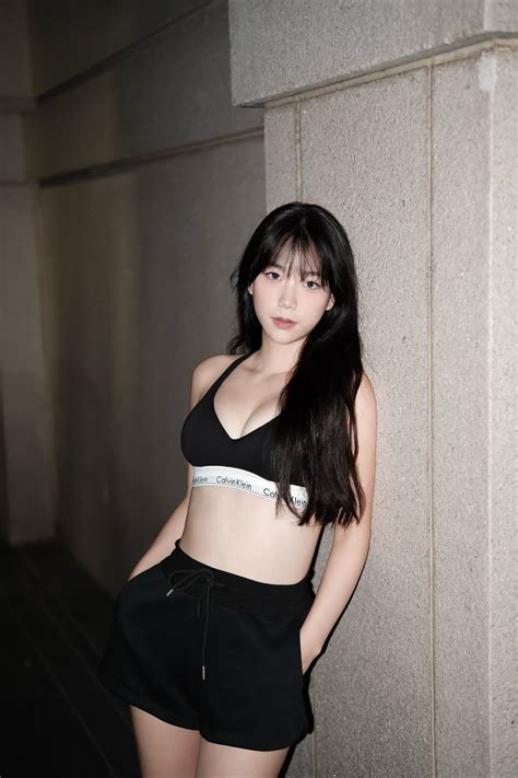 選不出來哪張要放首圖 °¯᷄ ¯᷅° 平常習慣只發一張了 這次兩張都喜歡︎ ⑉︎• •⑉︎♡︎