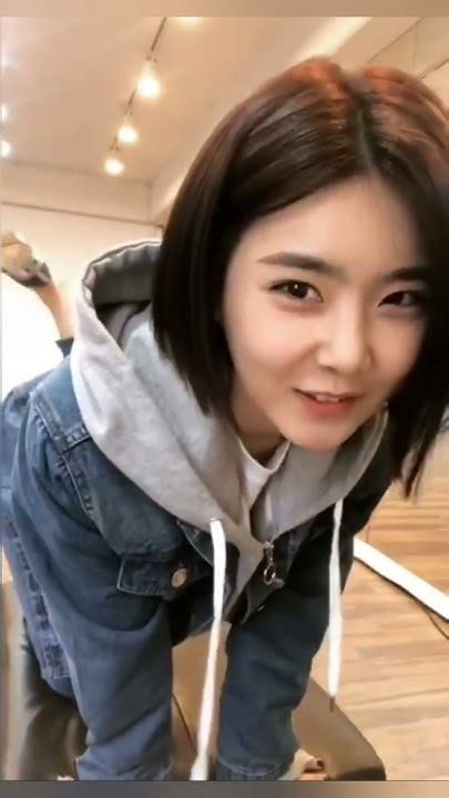 애기때 유나를 따라하는 23년의 브레이브걸스 유나 ㅋㅋㅋ Youtube