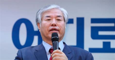 ‘내란선동 혐의 전광훈 목사 경찰 소환 불응“文 대통령부터 수사하라”
