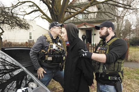 How To Become A Cbsa Officer In 5 Steps Work Study Visa