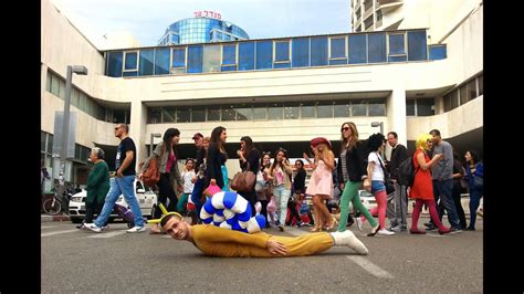 שבי השבלול מגיע לדיזנגוף סנטר פורים 2013 Youtube