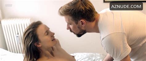 Amanda Collin Nude Aznude