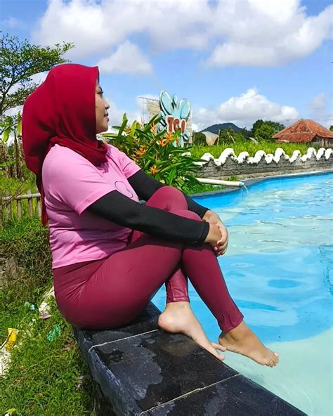 Banana Girl Bananagirl93 • Instagram Photos And Videos