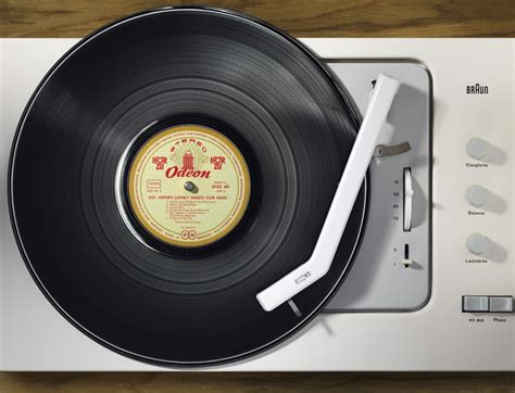 World Records Vinyl-10 – Fubiz Media