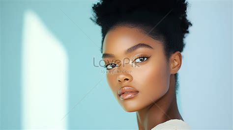 짧은 머리를 가진 아프리카계 미국인 여성 사진 무료 다운로드 Lovepik