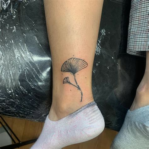 31 Ginkgo Leaf Tattoo Designs To Showcase The Versatility Of The Ginkgo