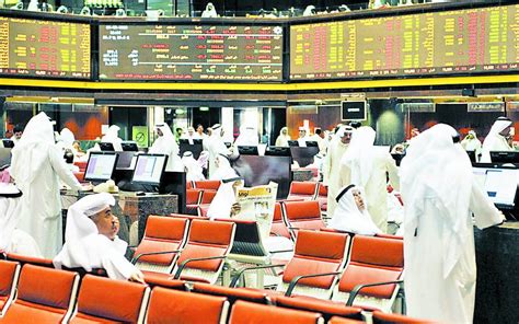 الأسهم الخليجية تتراجع وسط ترقب لبيانات الاحتياطي الفيدرالي الأمريكي