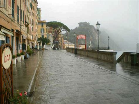 Camogli Paese Deserto  On Imgur