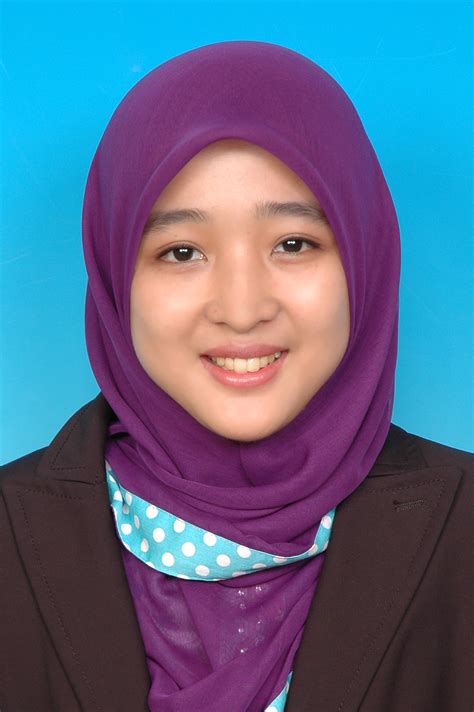 Ummi Munirah Syuhada Mohamad Zan Sistem Pengurusan Penyelidikan Rms