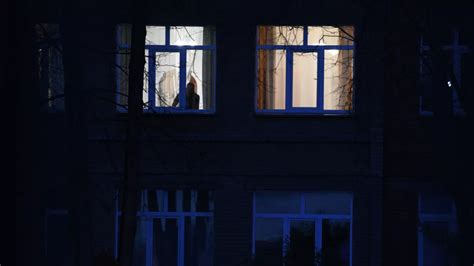 ДТЭК в Киеве планируют включать электричество на два три часа дважды в