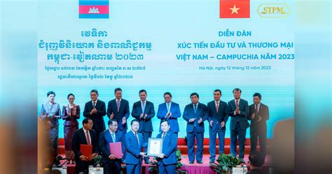 កម្ពុជា វៀតណាម ឯកភាពគ្នាបើកដំណើរការជើងហោះហើរត្រង់ពីរដ្ឋធានីហាណូយ មកកាន់ខេត្តសៀមរាប ក្រសួងព័ត៌មាន