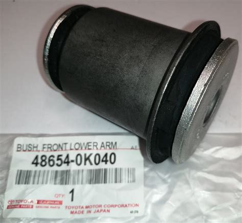 Сайлентблок передний нижнего рычага Toyota (Тойота), 48654-0K040 ...