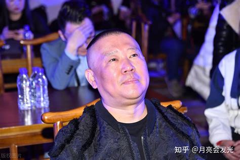 有情义的郭德纲：师父侯耀文去世后，我护师父家人一生 知乎
