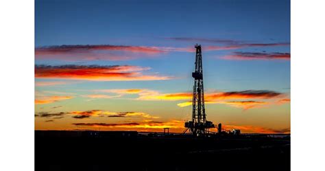 Цените на петрола паднаха след като Китай обяви разочароващи