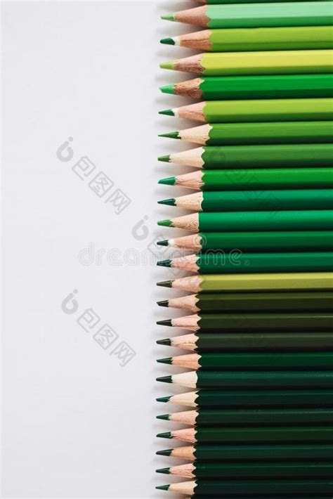 桩关于绿色的有色的铅笔说谎一向顶关于又一 包图企业站