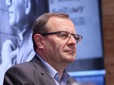 Prof Dudek Nie Wykluczam że Tusk Będzie Musiał Wyjechać Z Polski