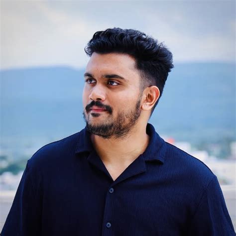 yash tiwari mosttechy threads say more